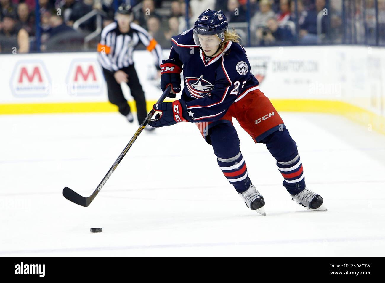 Columbus Blue Jackets' William Karlsson, of Sweden, plays against the ...