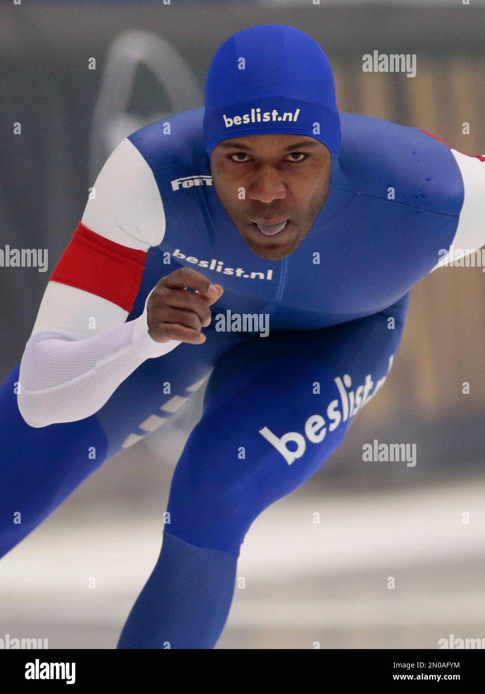 Shani Davis, of the United States, competes at the men's 1500 meter ...