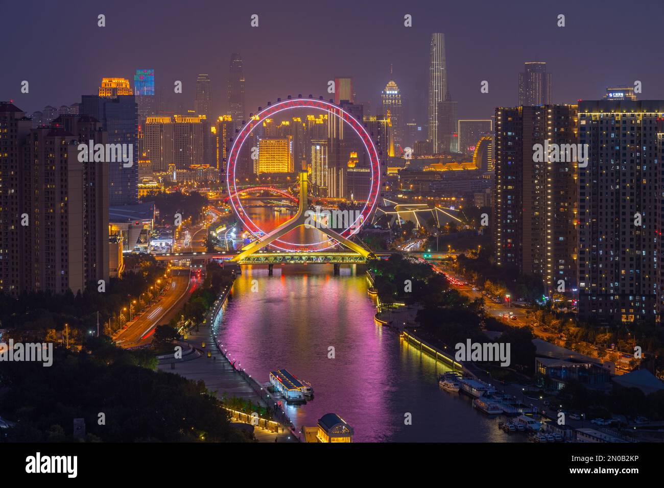 Web celebrity clock in tianjin eye ferris wheel Stock Photo - Alamy