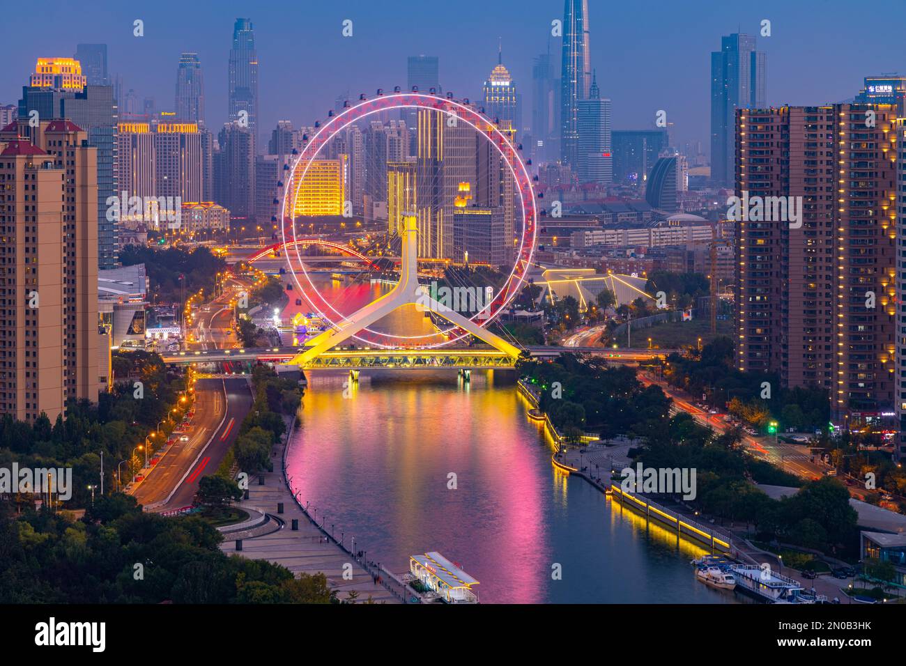 Web celebrity clock in tianjin eye ferris wheel Stock Photo - Alamy