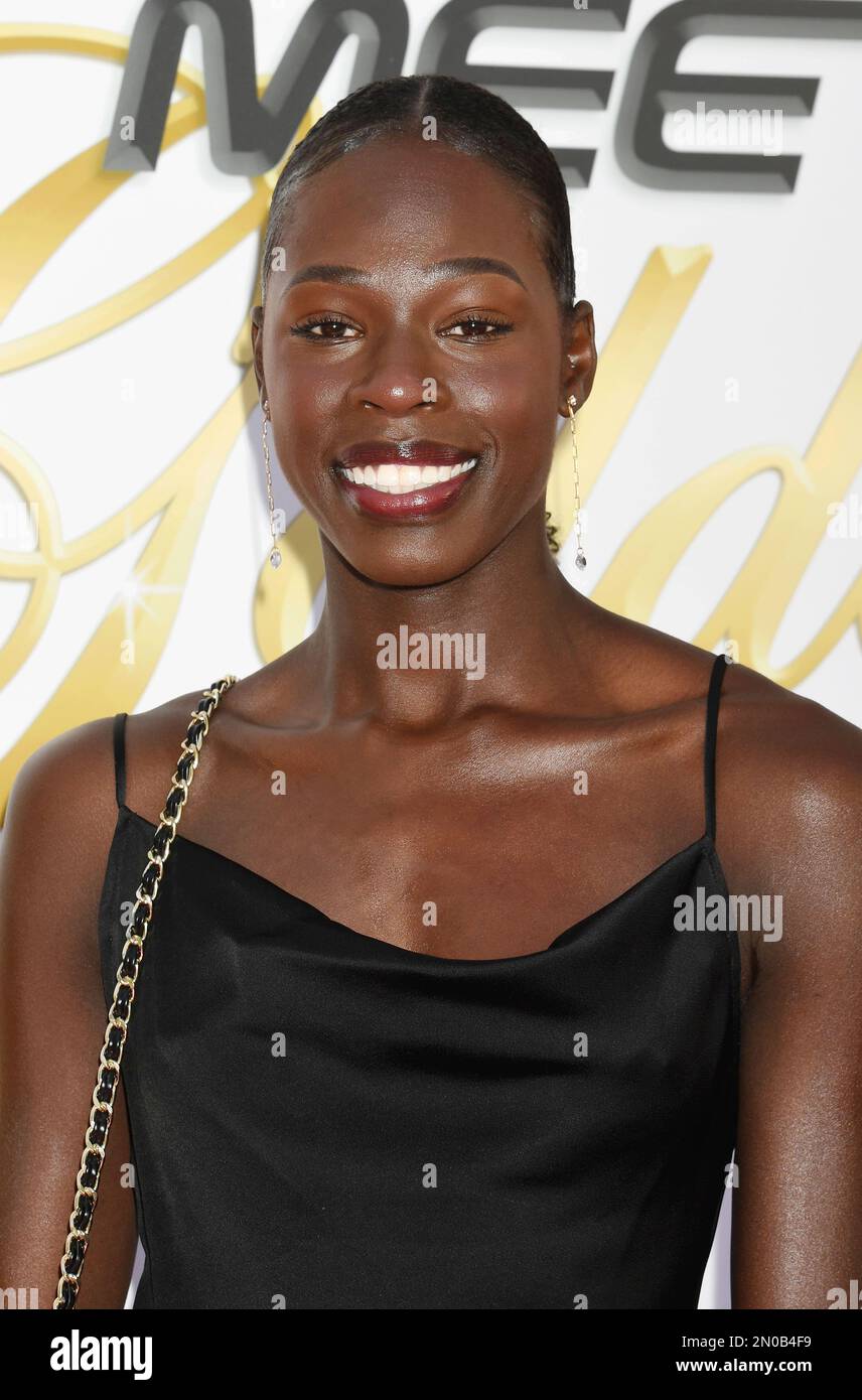 Athing mu gold meets golden hi-res stock photography and images - Alamy