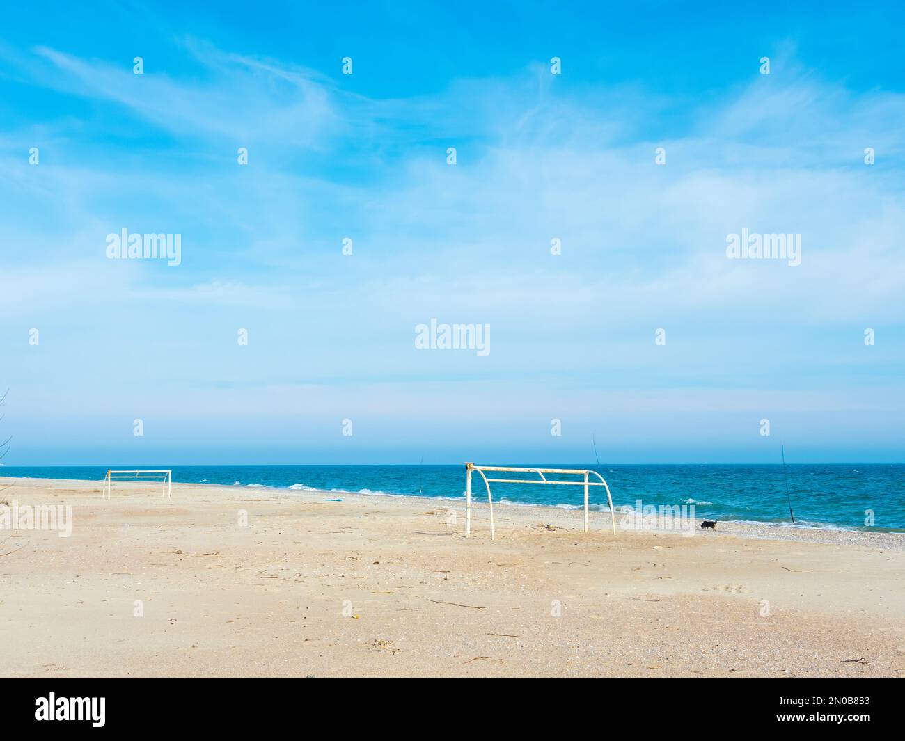 Empty sandy beach landscape hi-res stock photography and images - Alamy