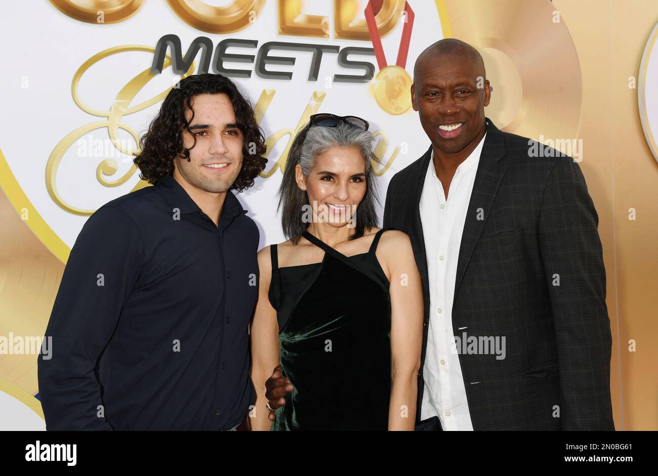 Beverly Hills, California, USA. 04th Feb, 2023. (L-R) Josh Bell, Cyndi ...