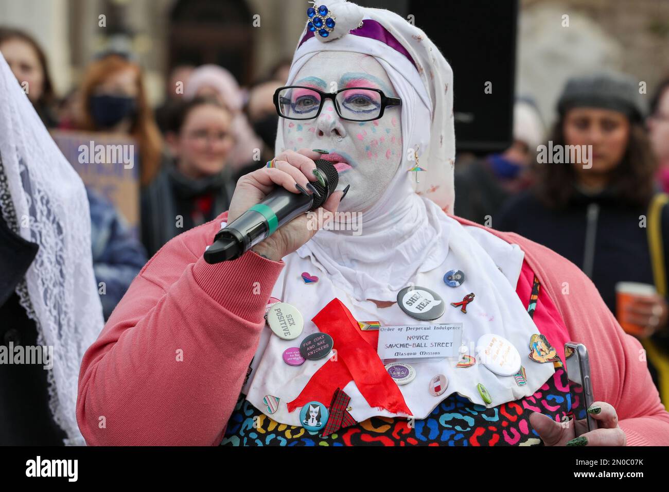 Glasgow, UK. 5th Feb, 2023. Several hundred people turned out in George ...