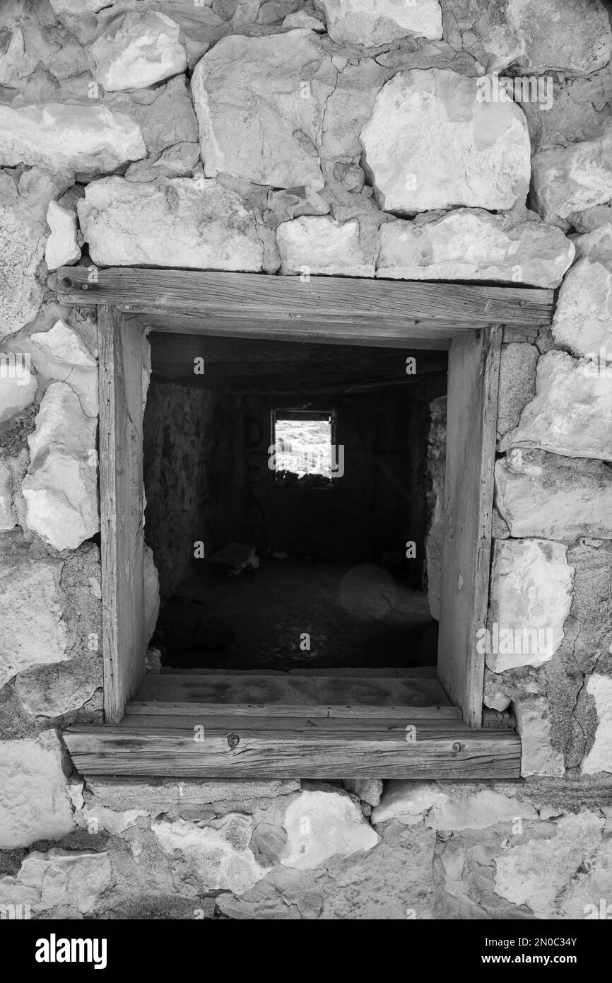 Wall of guns Black and White Stock Photos & Images - Alamy