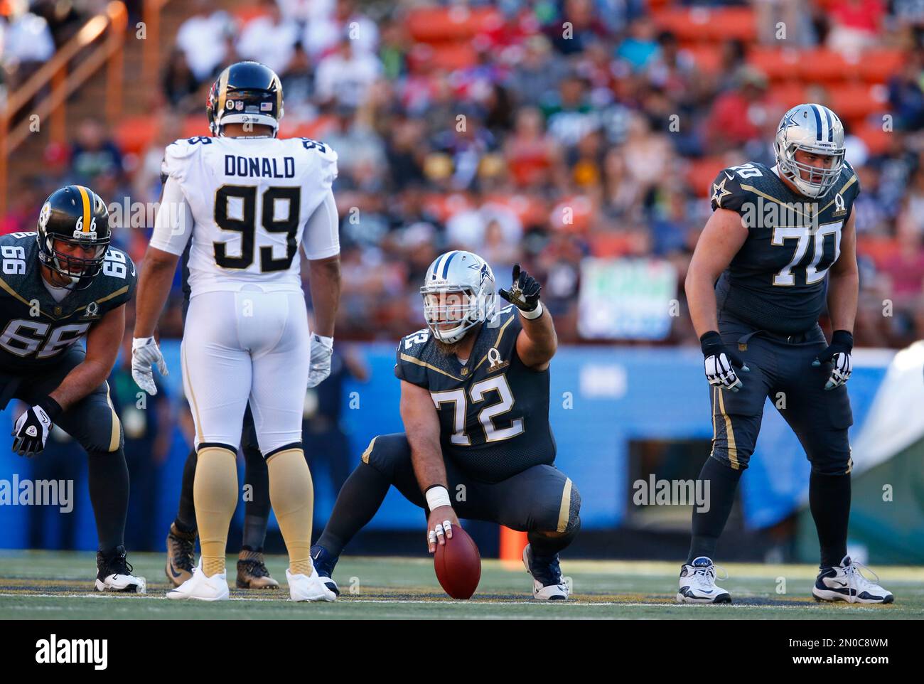 Dallas Cowboys center Travis Frederick (72) calls out a play during the ...