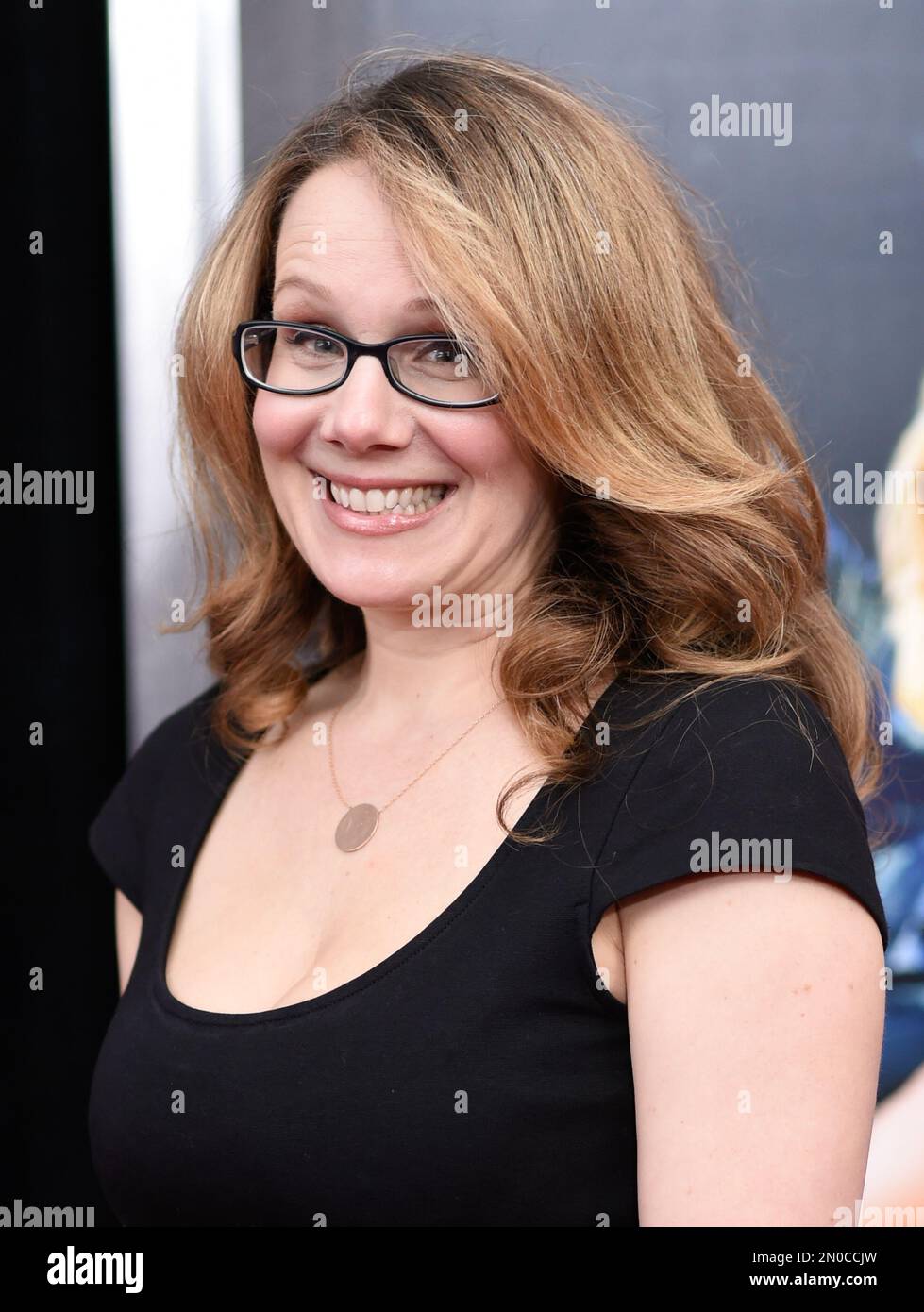 Screenwriter Dana Fox attends the world premiere of "How To Be Single ...