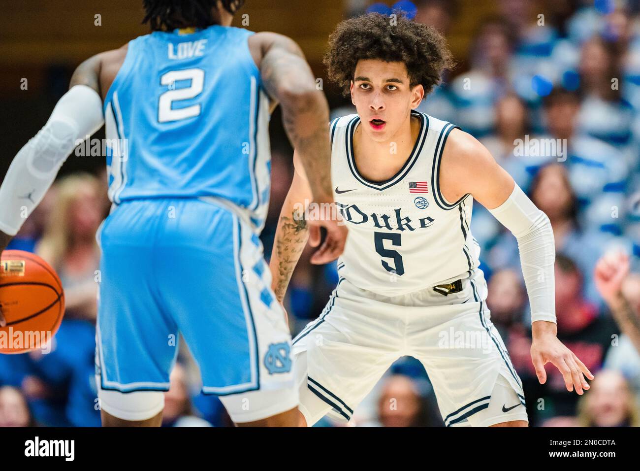 Duke guard Tyrese Proctor (5) guards North Carolina guard Caleb Love (2 ...