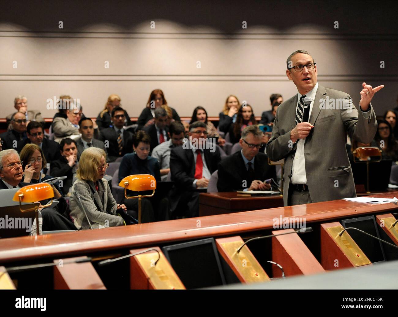 Office of Policy and Management Secretary Benjamin Barnes briefs the ...