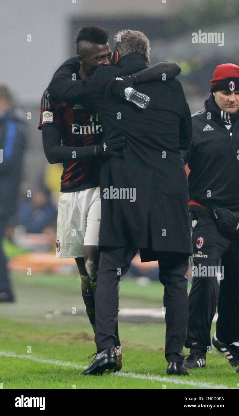 AC Milan's Mbaye Niang celebrates with coach Sinisa Mihailovic after ...