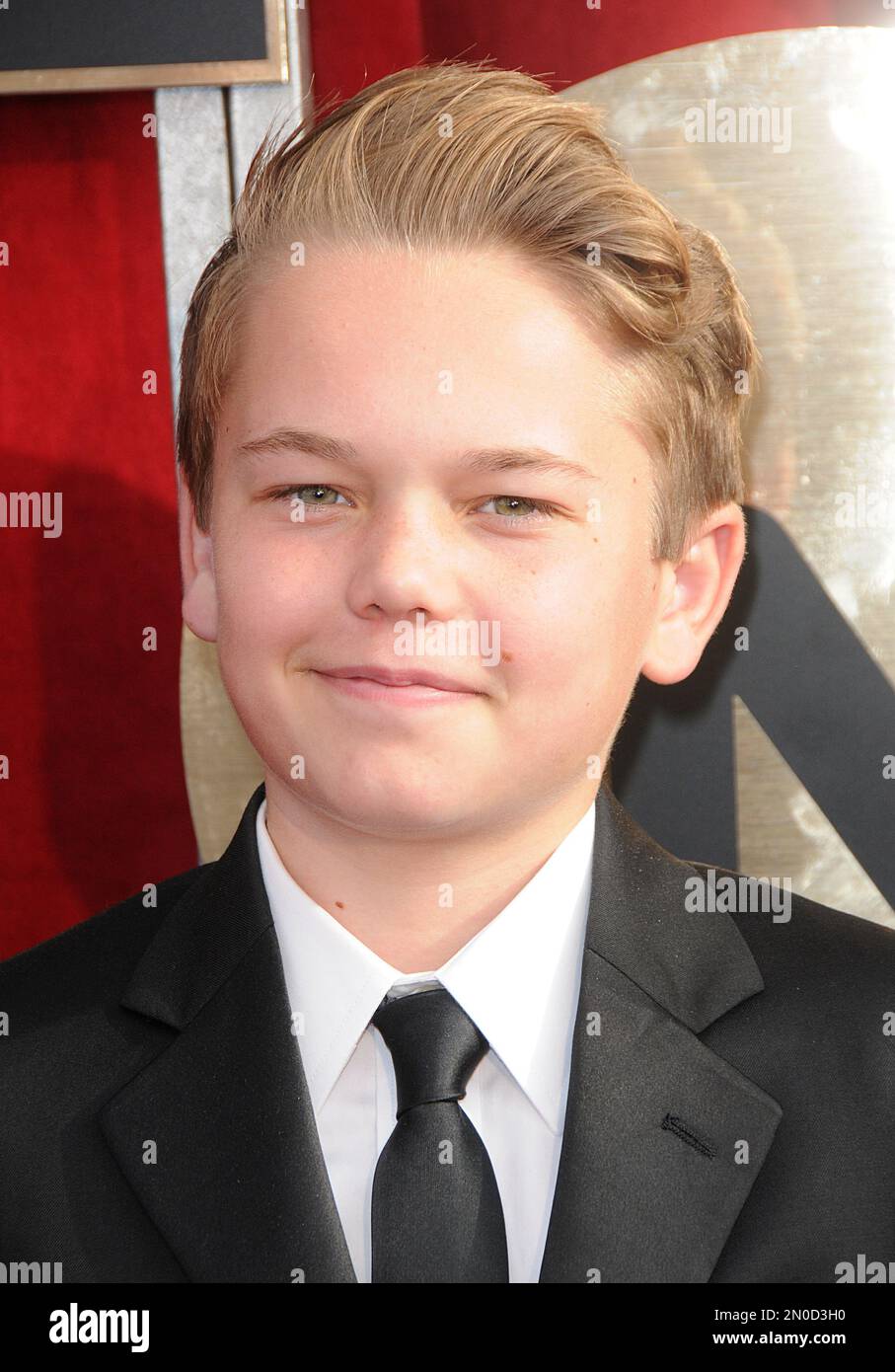 Mason Vale Cotton arrives at the 22nd annual Screen Actors Guild Awards ...