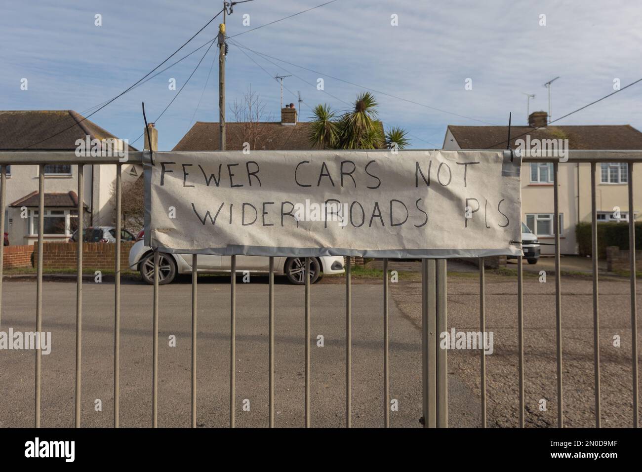 Handwritten protest sign hi-res stock photography and images - Alamy