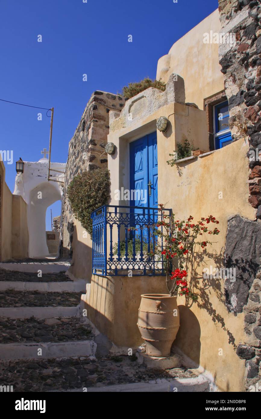 traditional step alley of Santorini Stock Photo - Alamy