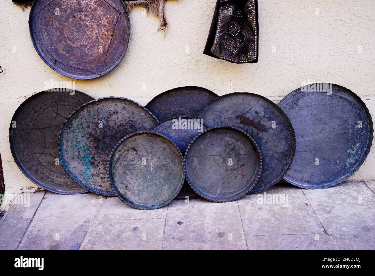 Middle eastern style dishes hi-res stock photography and images - Alamy
