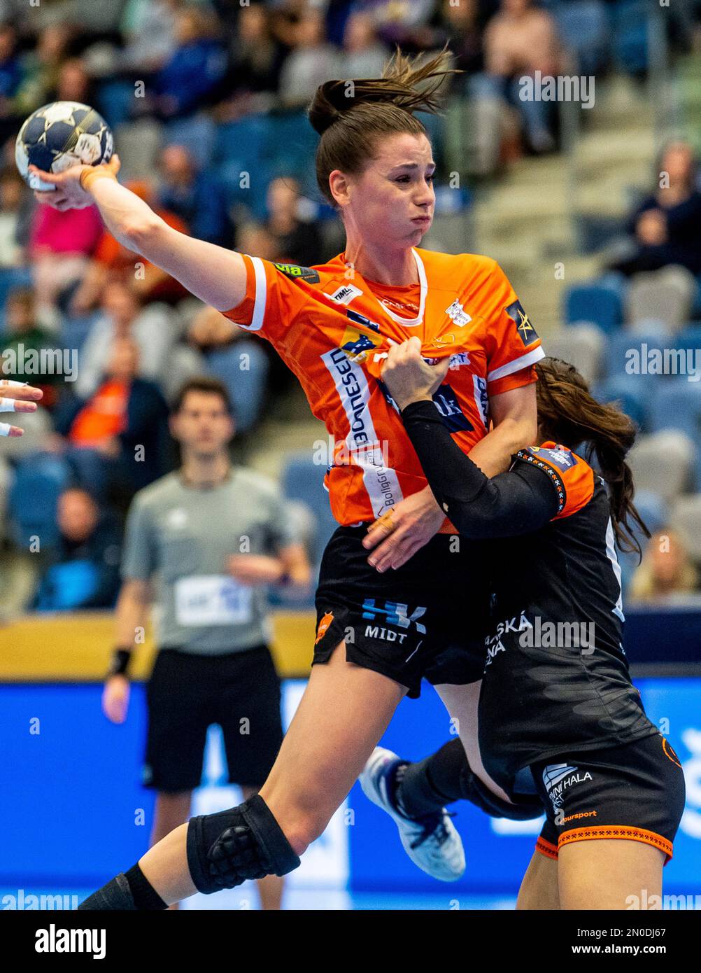 From left Mie Enggrob Hojlund of Odense and Veronika Mikulaskova of ...