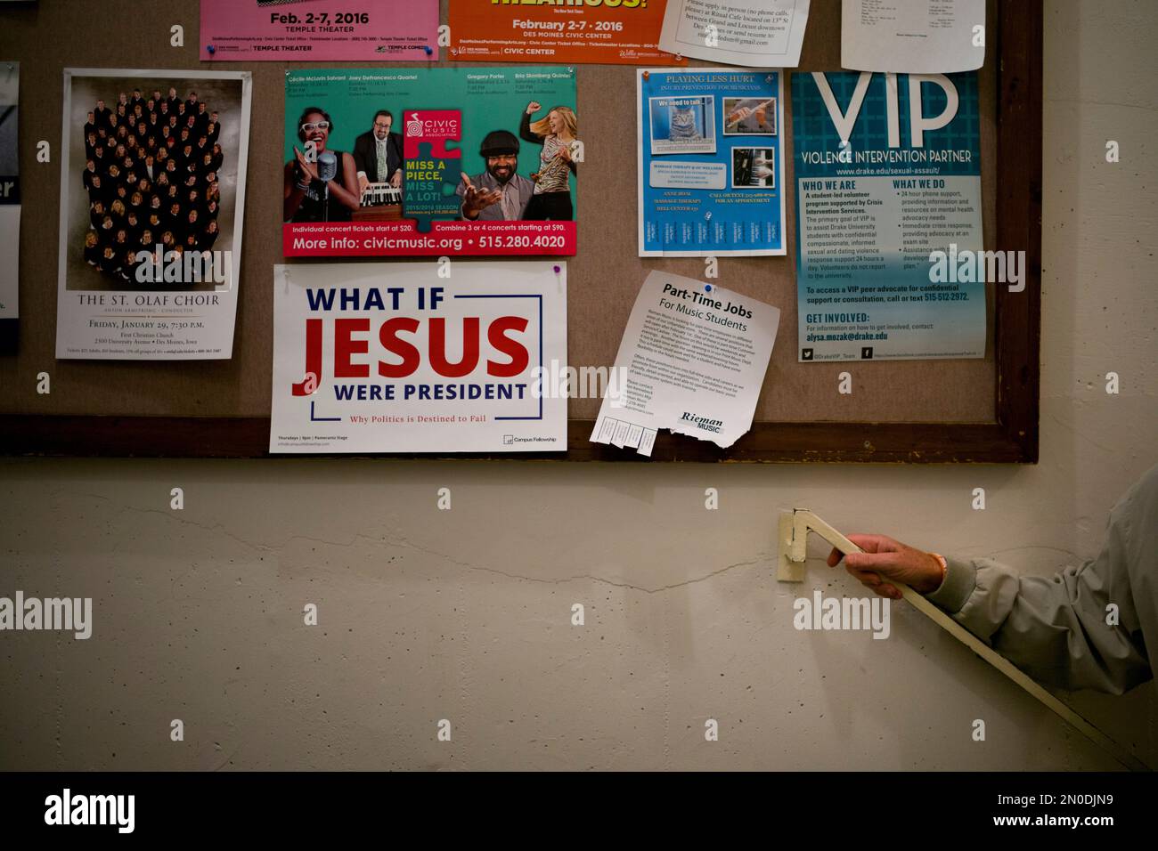A sign that says "What if Jesus were President," by a Christian student ...