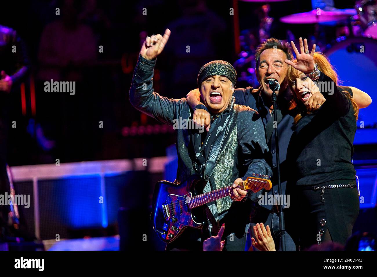Bruce Springsteen, Stevie Van Zandt, and Patti Scialfa performs with ...