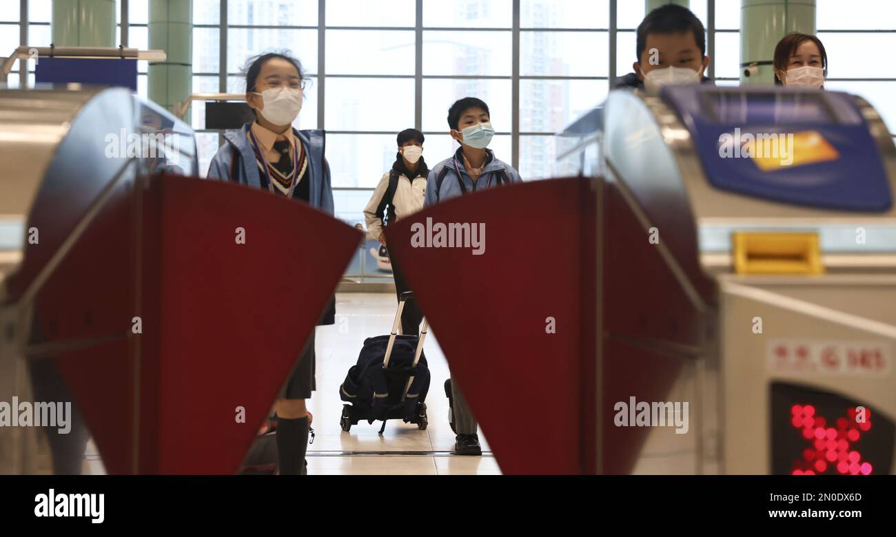 Cross borders students return to campus at Lok Ma Chau. 01FEB23 SCMP /K ...