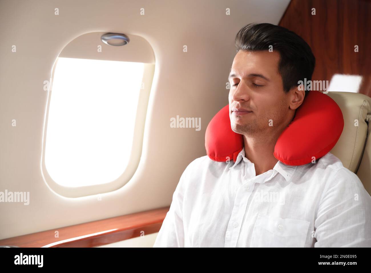 First class plane asleep hi-res stock photography and images - Alamy