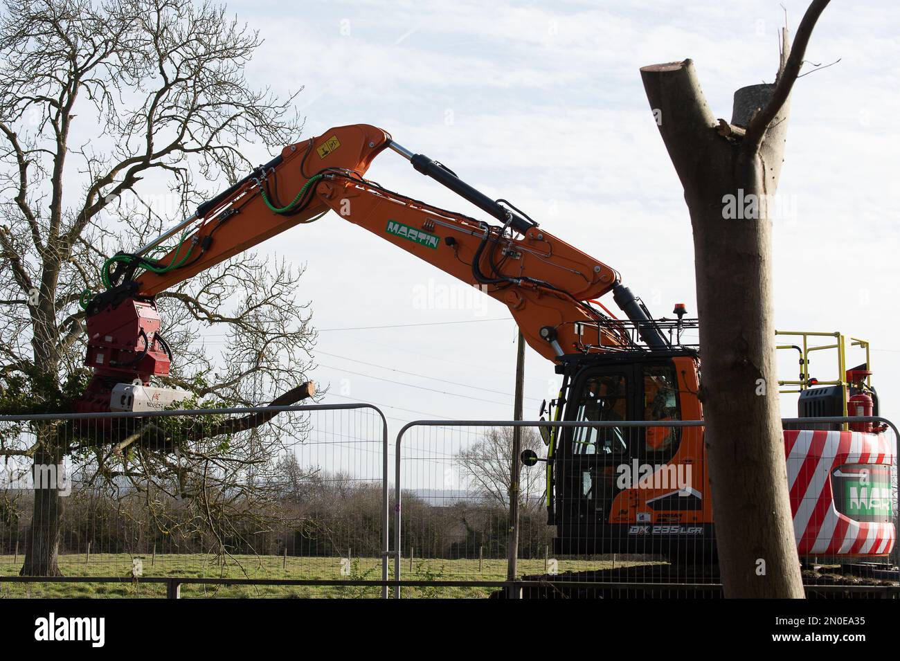 Hartwell, Aylesbury, UK. 5th February, 2023. HS2 tree felling today ...