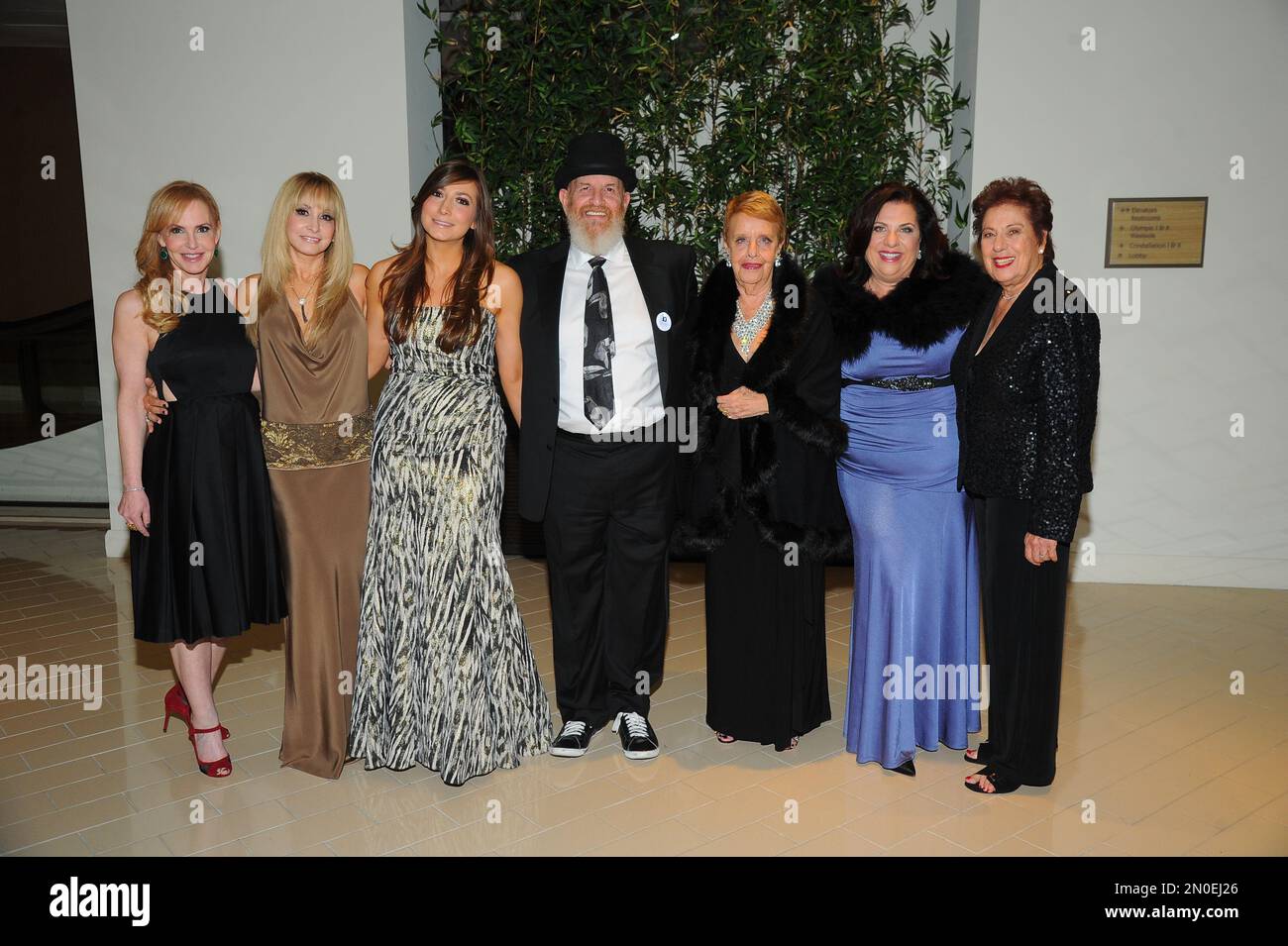 From left: Gala co-chairs Lise Applebaum and Meryl Kern, Abi Rosen ...