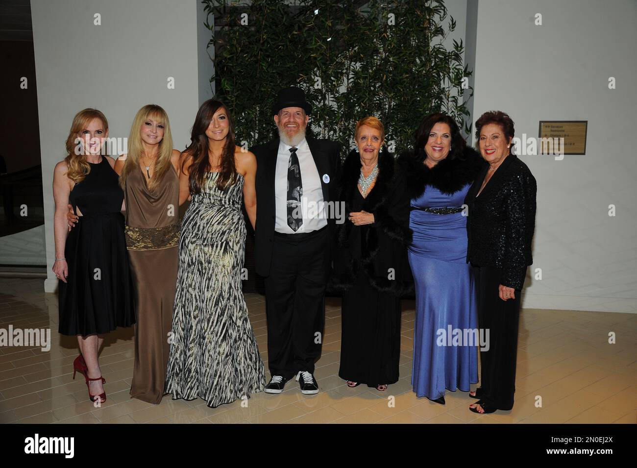 From left: Gala co-chairs Lise Applebaum and Meryl Kern, Abi Rosen ...
