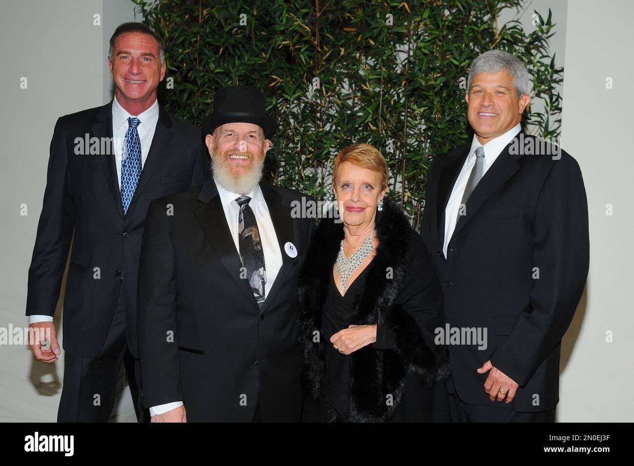 From left: Honoree Robert Landes, honorary co-chairs Rabbi Mark ...