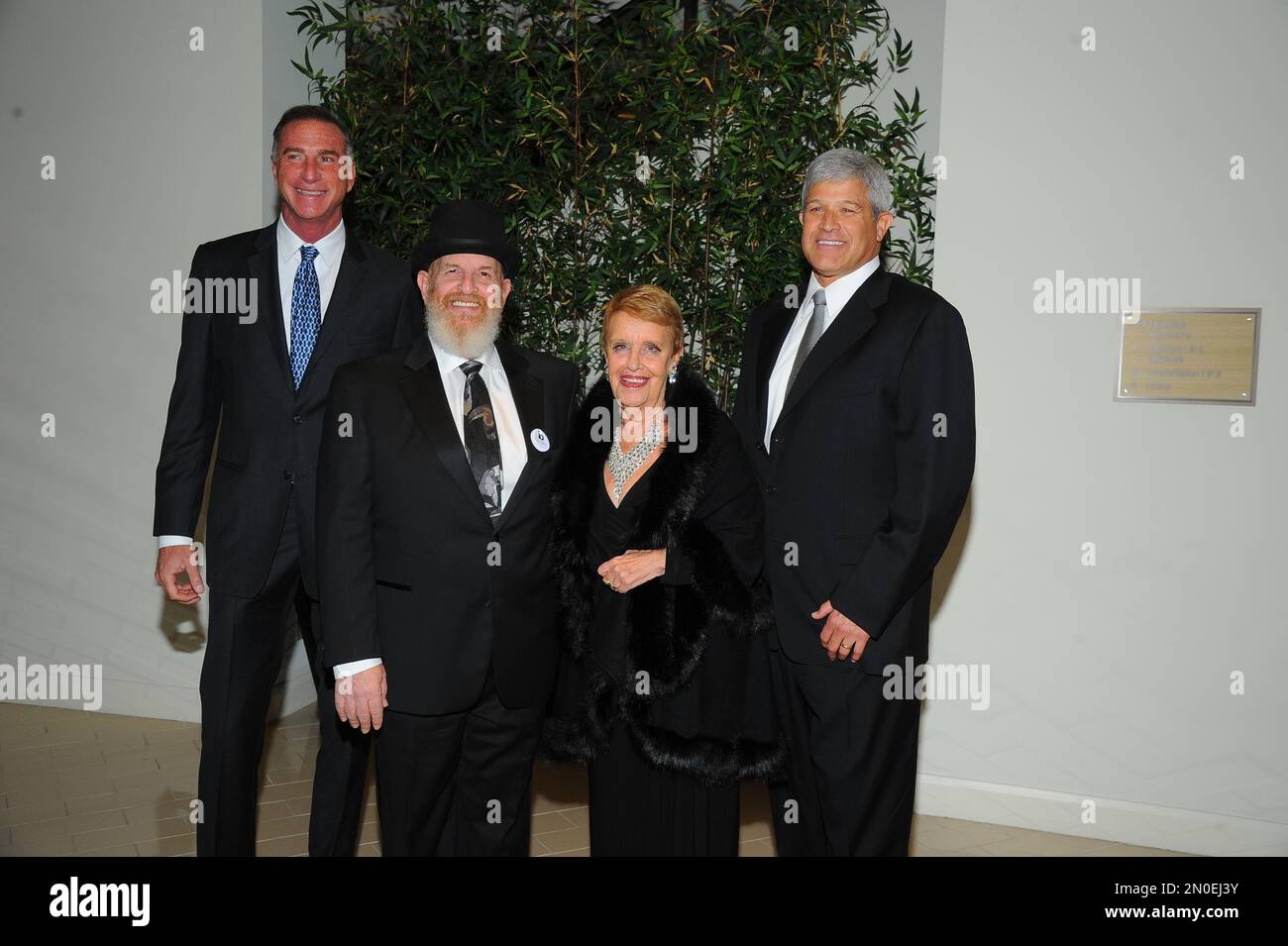 From left: Honoree Robert Landes, honorary co-chairs Rabbi Mark ...