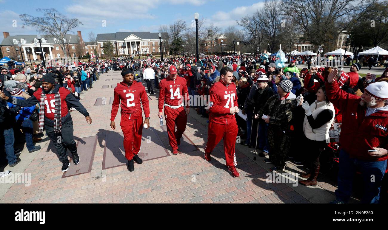 Alabama captains Reggie Ragland, Derrick Henry, Jake Coker and Ryan ...