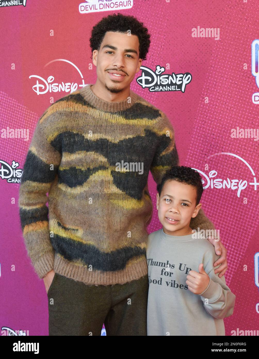 Marvels moon girl and devil dinosaur hi-res stock photography and ...