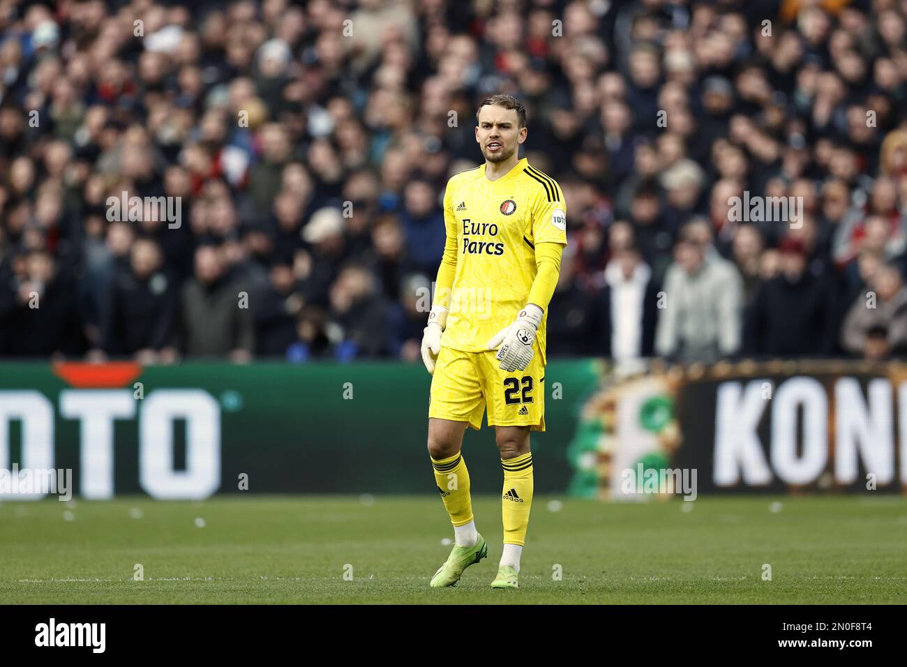 ROTTERDAM - Feyenoord goalkeeper Timon Wellenreuther during the Dutch ...