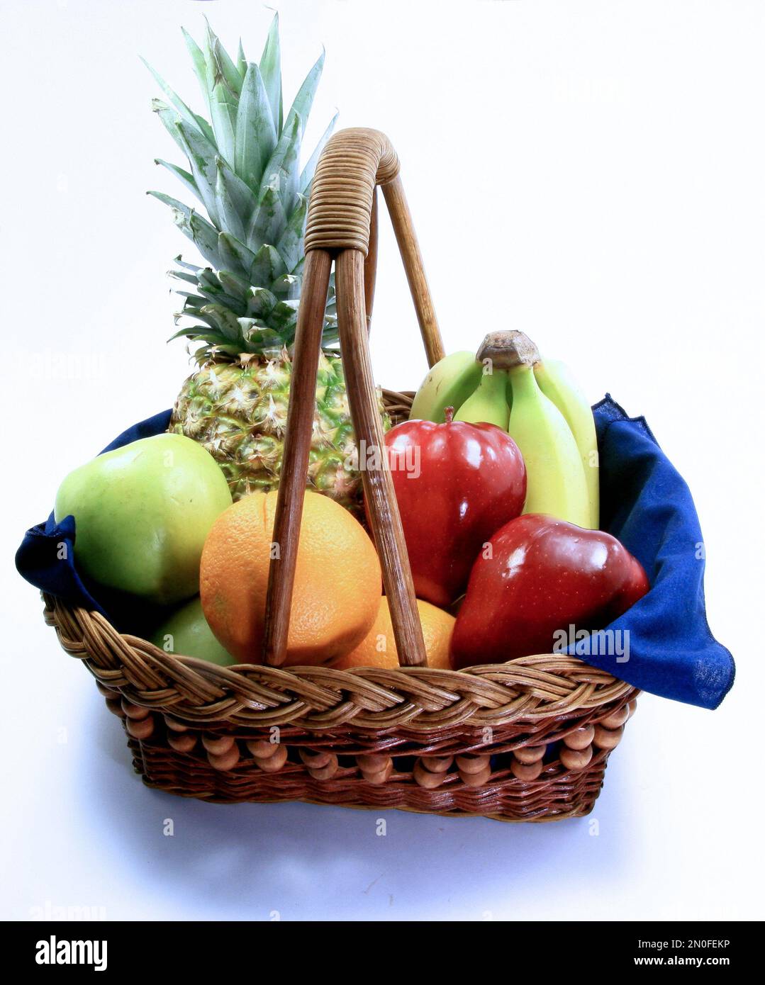 Healthy gift basket hi-res stock photography and images - Alamy