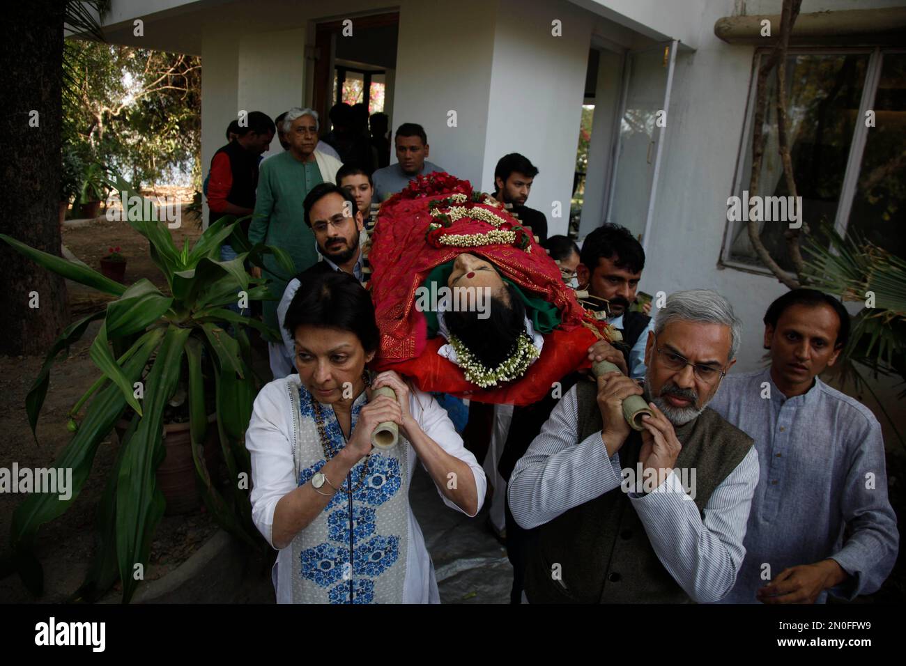 Dancer Mallika Sarabhai, left and Kartikeya Sarabhai, second right ...