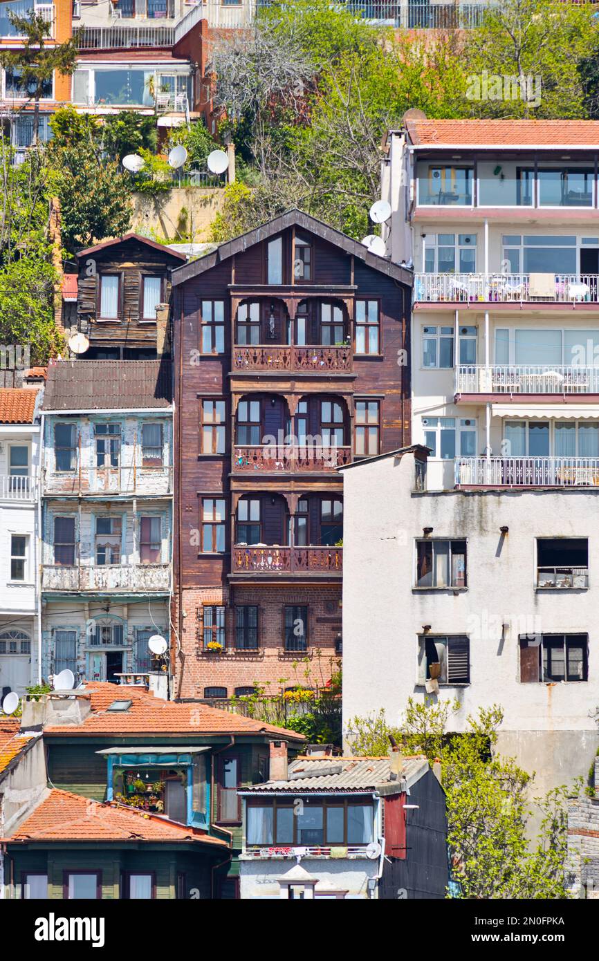 Multi level house hi-res stock photography and images - Alamy