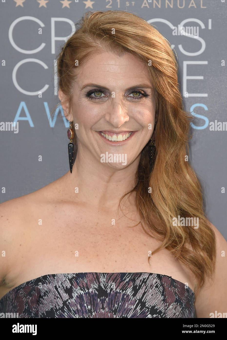 Jennie Snyder Urman arrives at the 21st annual Critics' Choice Awards ...