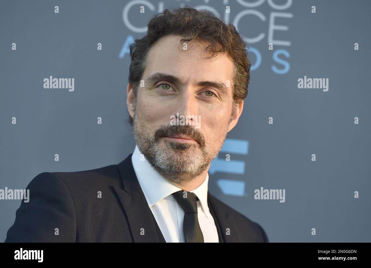 Rufus Sewell arrives at the 21st annual Critics' Choice Awards at the ...