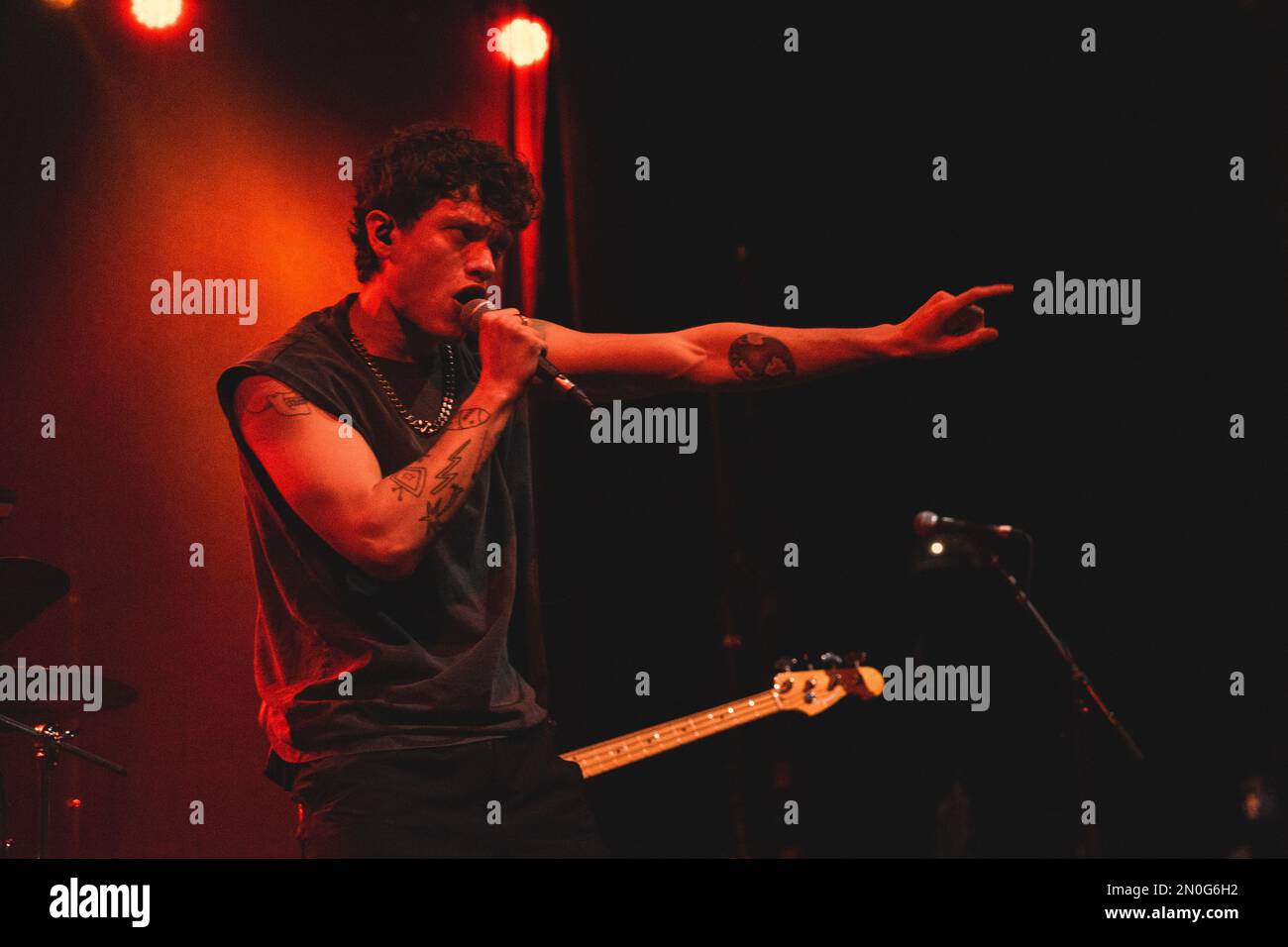 Fin power singer hi-res stock photography and images - Alamy