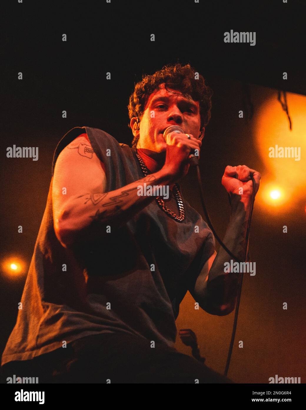 Fin power singer hi-res stock photography and images - Alamy