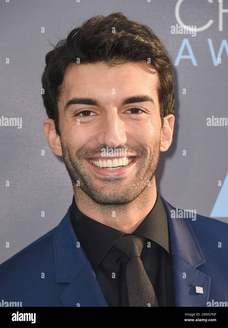 Justin Baldoni arrives at the 21st annual Critics' Choice Awards at the ...