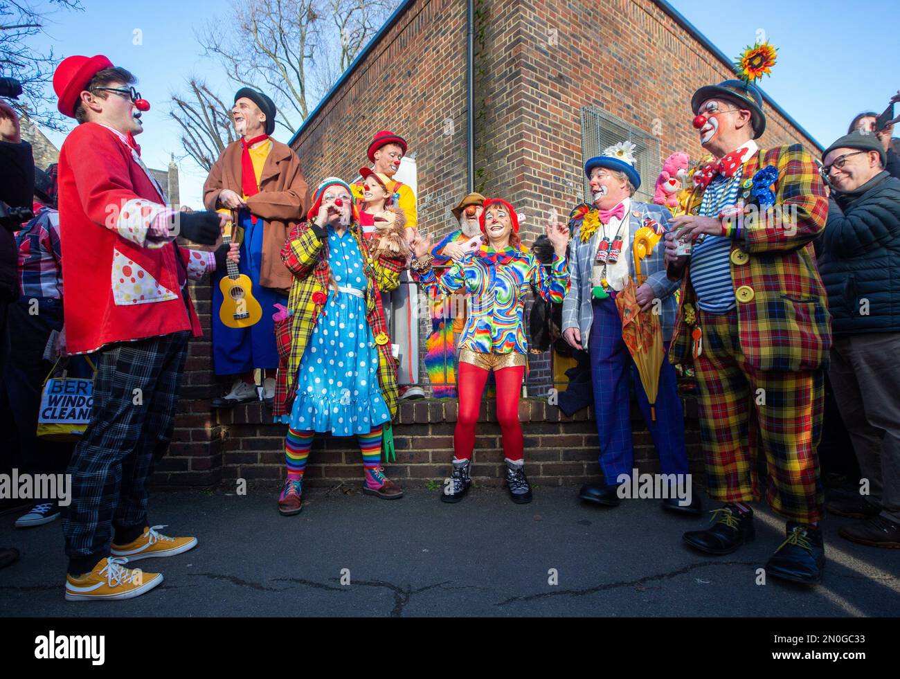 Not clown church service hi-res stock photography and images - Alamy