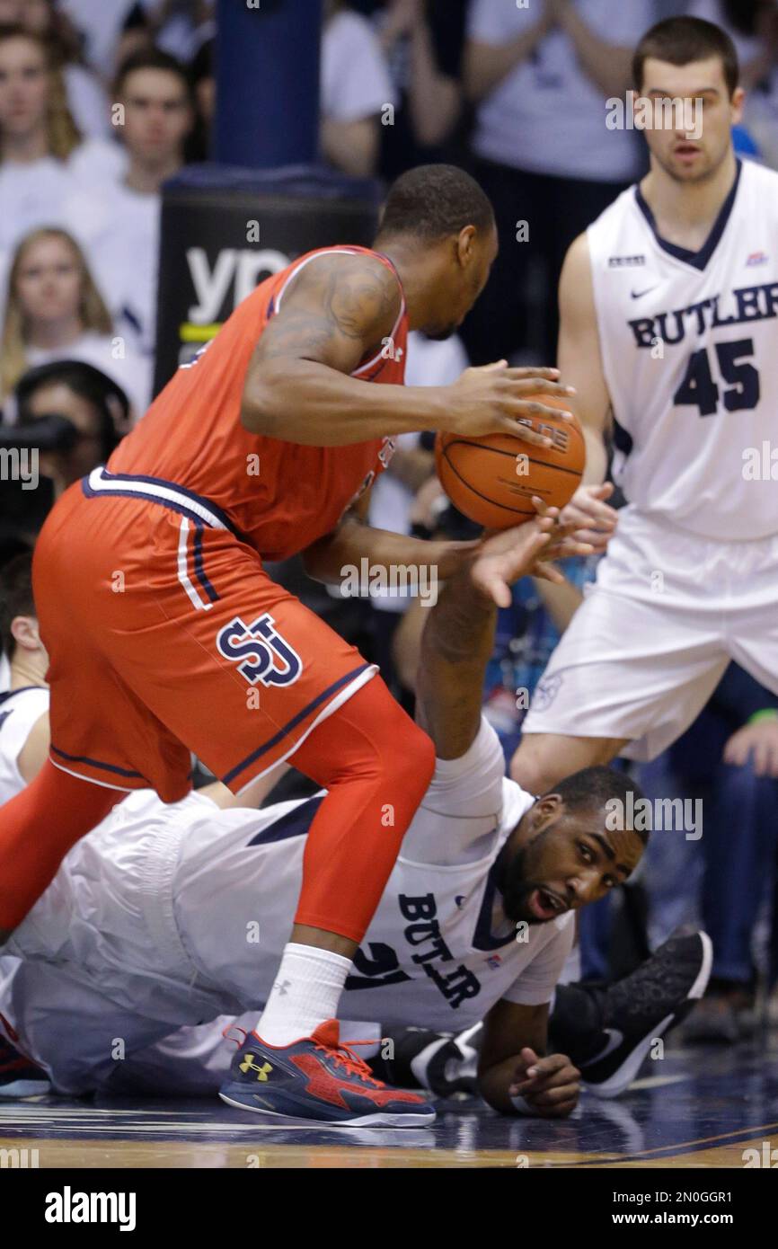 Butler forward Roosevelt Jones (21) tries to knock the ball away from ...
