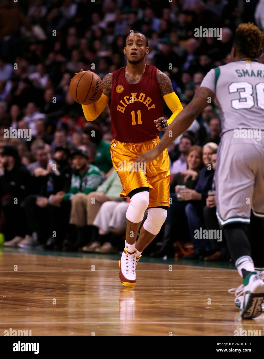 Indiana Pacers guard Monta Ellis (11) dribbles during the first quarter ...
