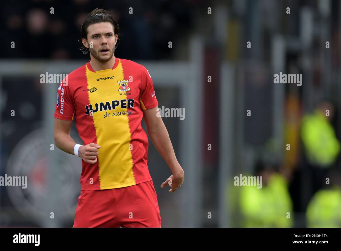 DEVENTER - Willum Willumsson of Go Ahead Eagles during the Dutch ...