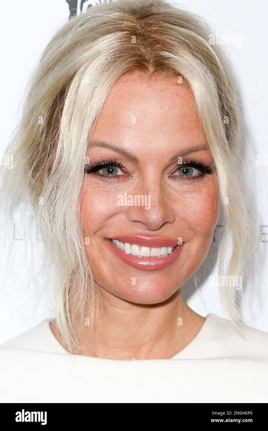 Pamela Anderson arrives at the Stella McCartney Autumn 2016 ...