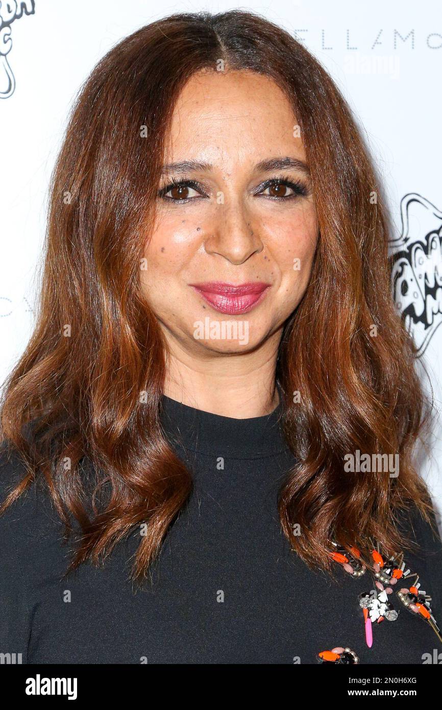 Maya Rudolph arrives at the Stella McCartney Autumn 2016 Presentation ...