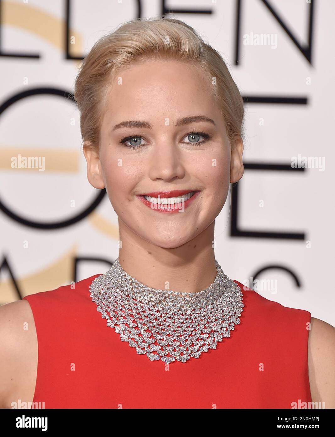 Jennifer Lawrence arrives at the 73rd annual Golden Globe Awards on ...