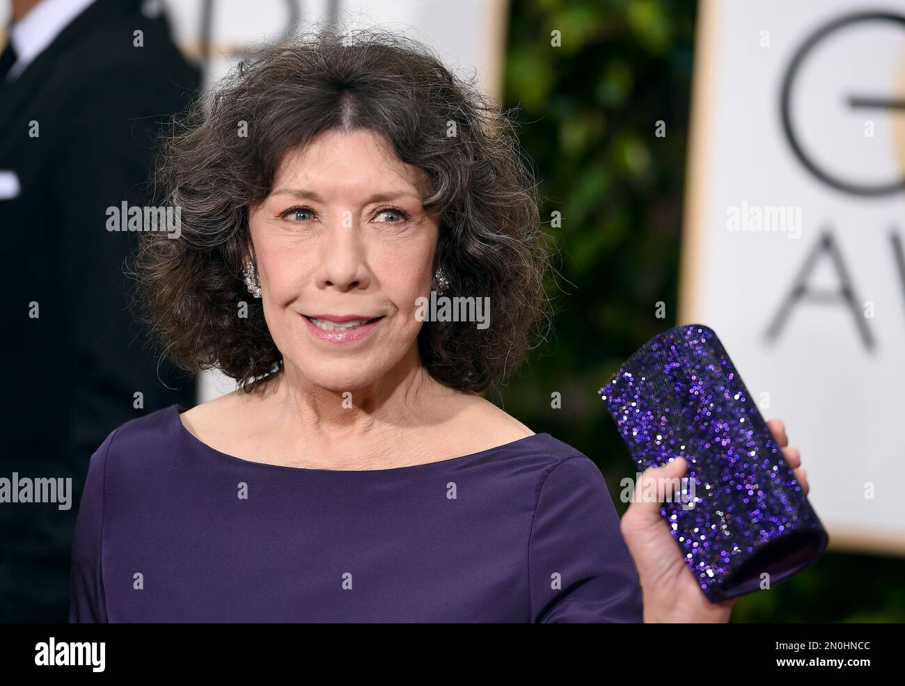 Lily Tomlin arrives at the 73rd annual Golden Globe Awards on Sunday ...