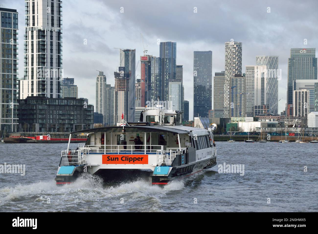 Uber Boat by Thames Clipper river bus service vessel Sun Clipper ...