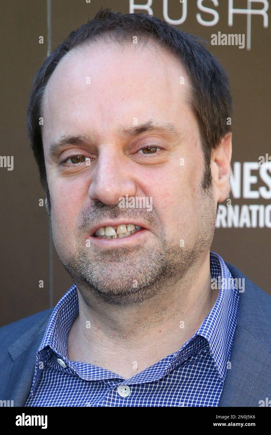 Jeff Skoll arrives at the 2016 Pre-Golden Globes Art for Amnesty ...