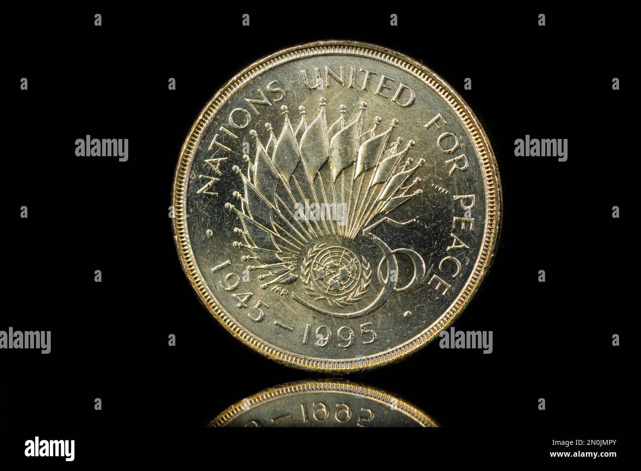 1995 2 pound coin hi-res stock photography and images - Alamy